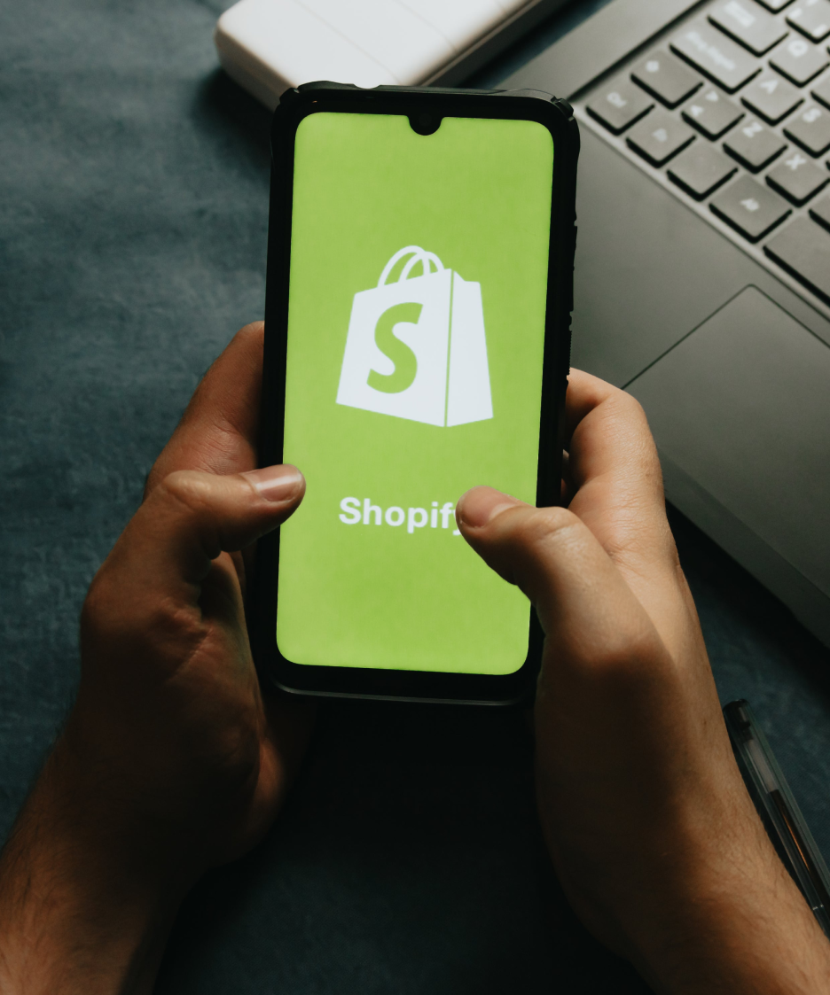 Unlock eCommerce Potential with Shopify Headless | MindArc